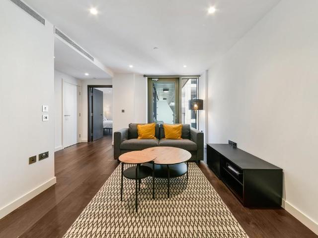 apartment for rent at apartment Royal Mint Street, Tower Hill, London, E1