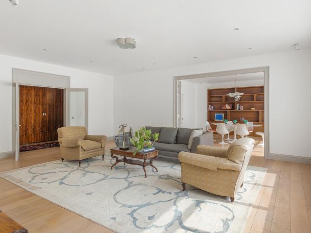 apartment for rent at apartment St. James's Place, London, SW1A