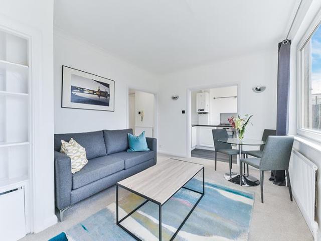 apartment for rent at apartment St. Johns Wood High Street, London, NW8