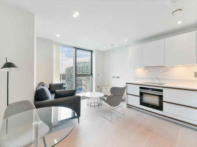 apartment for rent at apartment Westmark Tower, Newcastle Place, London, W2