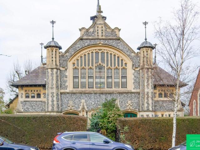 apartment for rent at Ashlar Court, Creighton Avenue, United_kingdom