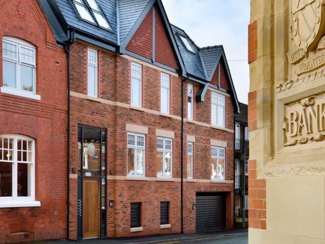 apartment for rent at George Street, Alderley Edge, SK9