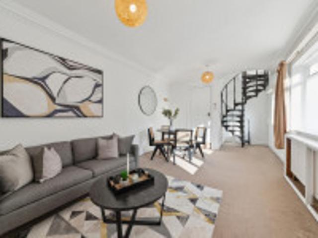 apartment for rent at Gloucester Terrace, Paddington, W2, England