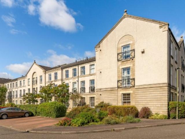 apartment for rent at Grandfield, Trinity, Edinburgh, EH6 4TJ, England