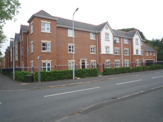 apartment for rent at Greenwood Road, Manchester, M22