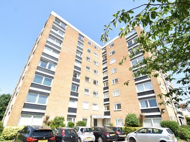 apartment for rent at Grove Road, Surbiton