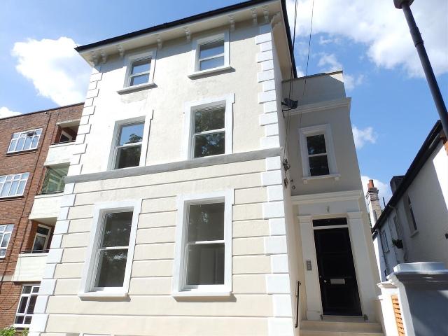 apartment for rent at Grove Road, Surbiton