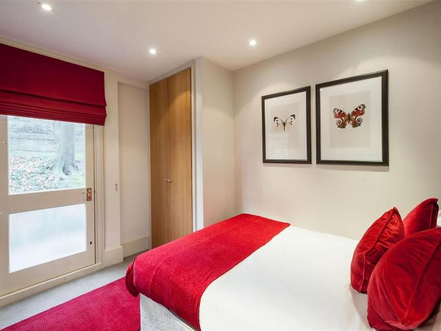 apartment for rent at DRAYCOTT PLACE, London, SW3, United Kingdom
