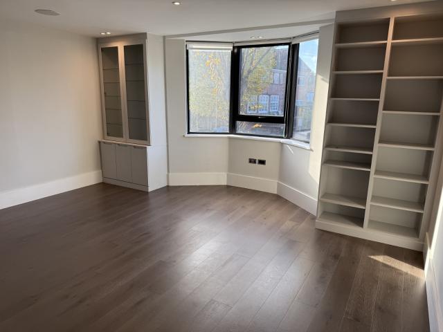 apartment for rent at Hodford Road Golders Green, London, NW11 8EGNW118EG, England