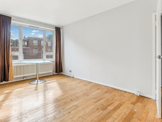 apartment for rent at Hortensia Road, Chelsea, SW10, England