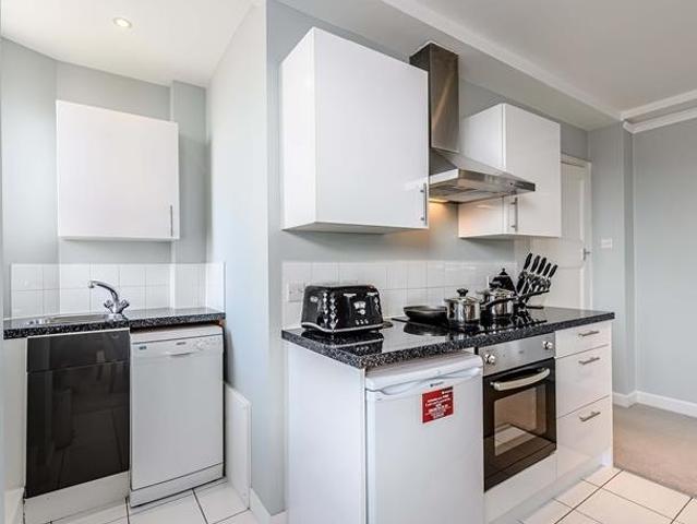 apartment for rent at Hill Street, London, City Of London W1J 5NA, England