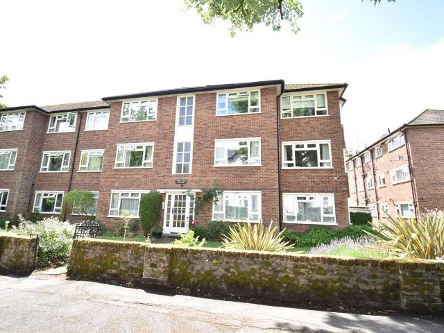 apartment for rent at Oak Hill Road, Surbiton