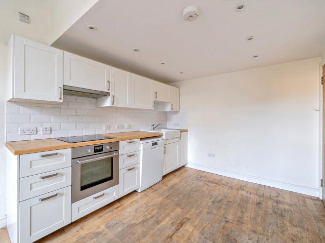 apartment for rent at Merrywalks, Stroud, Gloucestershire, GL5, UK