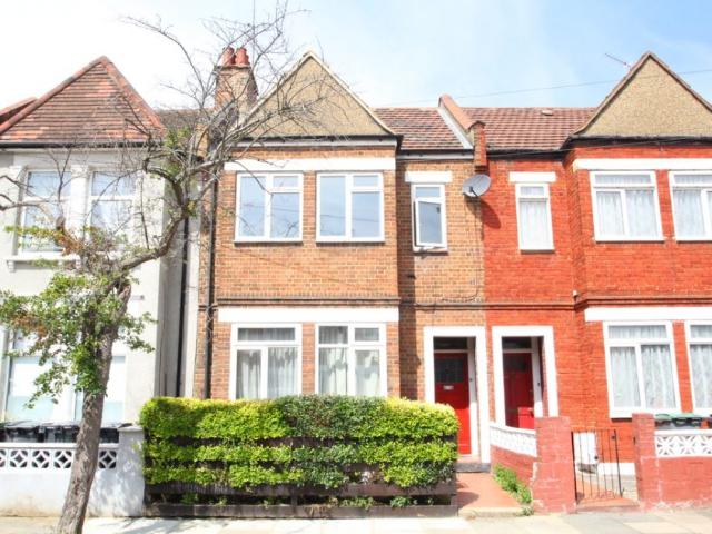 apartment for rent at Sirdar Road, Wood Green