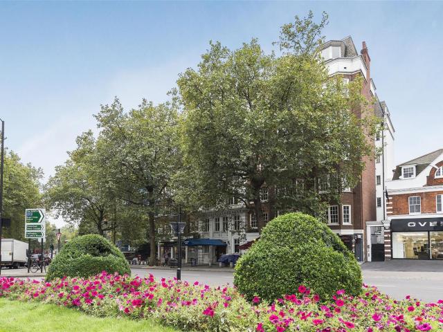 apartment for rent at STRATHMORE COURT, PARK ROAD, London, NW8, United Kingdom