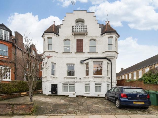 apartment for rent at Parsifal Road, West Hampstead, London NW6, England