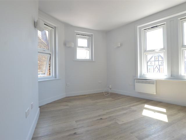 apartment for rent at Wimbledon Park Road, Southfields, London, SW18, UK