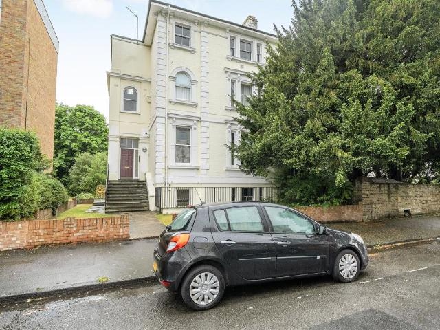 apartment for rent at Uxbridge Road, Kingston Upon Thames