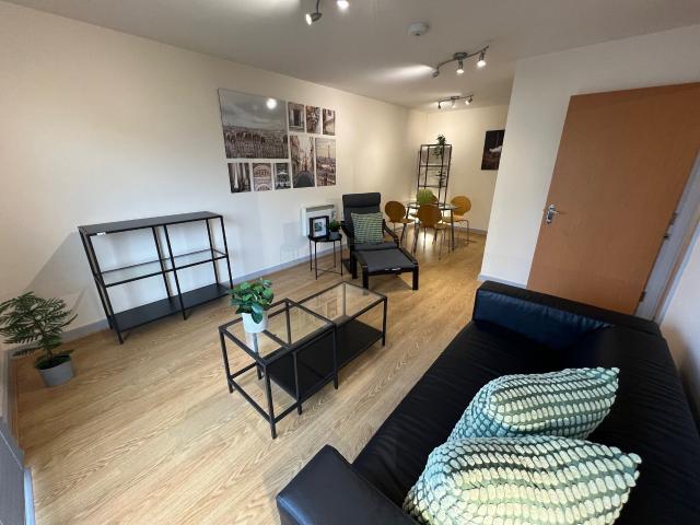 Apartment for rent Bishops Corner, Hulme, M15