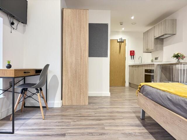 Apartment For Rent Bristol Bristol 1391 ELS99754007