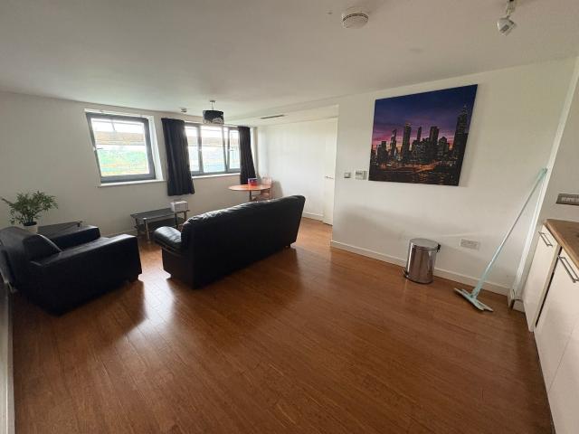 Apartment for rent Greenhouse Beeston Road Leeds