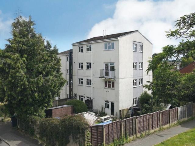 Apartment for rent Devon Close  Macclesfield. SK10