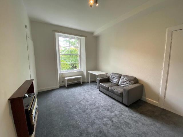 apartment in 11 Moncrieff Terrace, Marchmont, Edinburgh, EH9 1NB