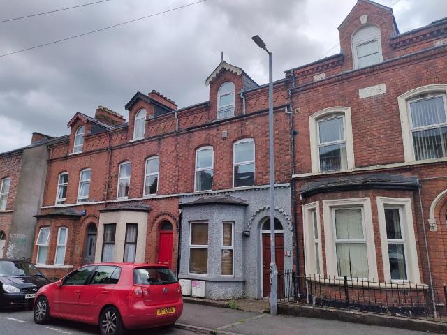 apartment for rent in 14 Fitzroy Avenue, Belfast, BT7 1HW