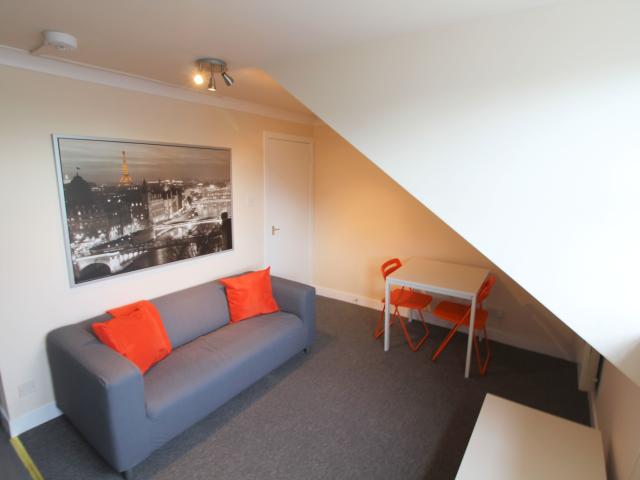 apartment for rent in 211 Union Street Flat 8