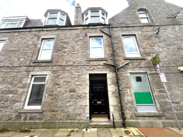 apartment for rent in 21 Kintore Place, Top Floor Left, Aberdeen AB25 2TD