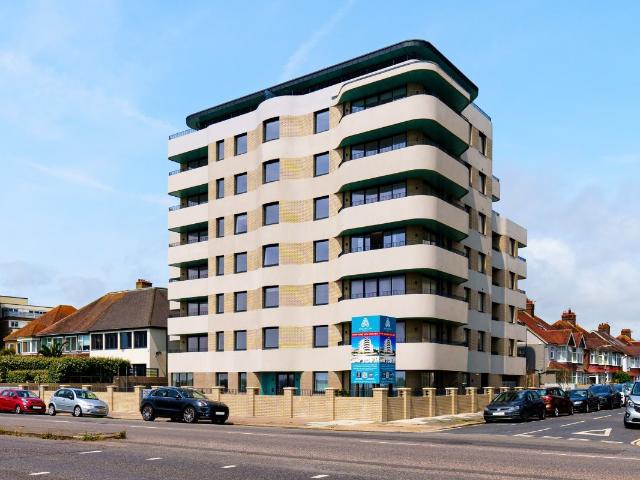 apartment for rent in 239 Kingsway, Hove