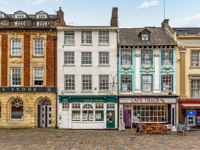 apartment for rent in 2nd Floor Flat, Market Square, Northampton, NN1 2DL