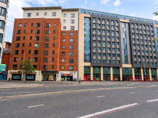 apartment for rent in 304 College Court Central, Belfast, BT1 6BZ