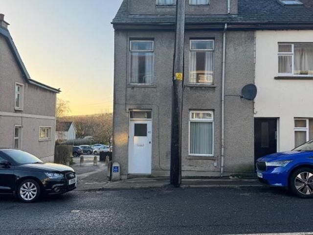 apartment for rent in 43 The Roddens, Larne, BT40 1QL