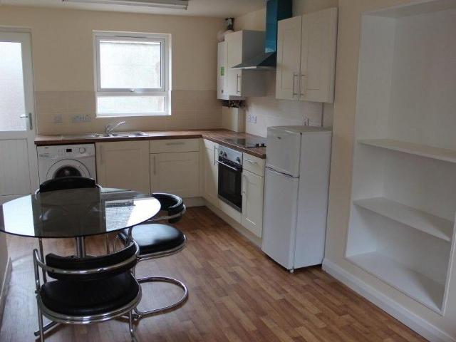 apartment for rent in 56 Fortuna Street, Belfast, BT12 5PL