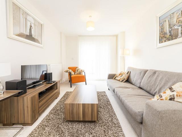 apartment for rent in 68 Fairthorn Road, Charlton