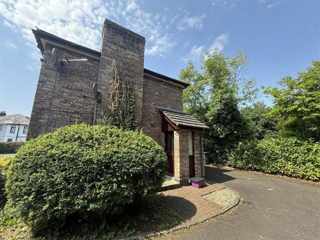 apartment for rent in 6 Lyme Grove, Dunmurry, Belfast, BT17 9RG