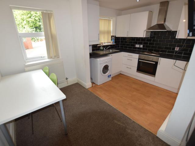 apartment for rent in 75 Hyde Park Road, Leeds, LS6