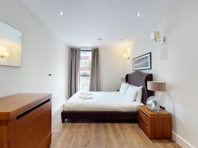 apartment for rent in 80 Back Church Lane, Twyne House Apartments, London