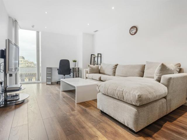 Apartment for rent in 9 Albert Embankment, Vauxhall, London, SE1