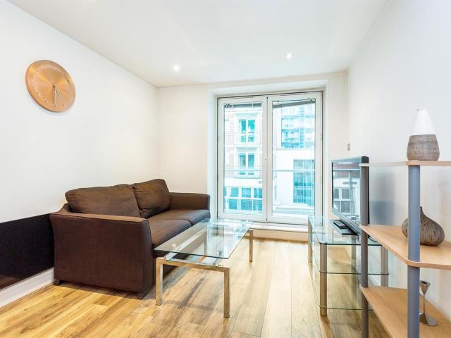 Apartment for rent in 9 Albert Embankment, Vauxhall, London, SE1