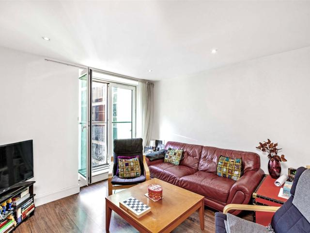 Apartment for rent in 9 Albert Embankment, Vauxhall, London, SE1