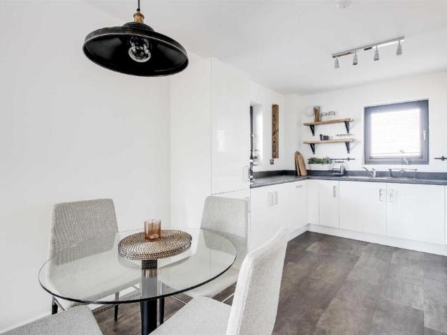 apartment for rent in Countess Way, MK10 7EW
