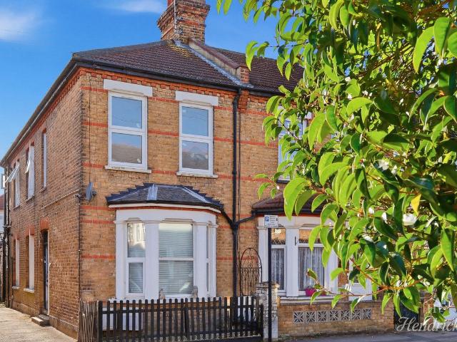 apartment for rent in Colchester Road, SS2 6HW