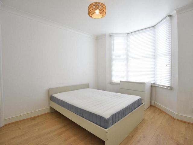 apartment for rent in Colegrave Road, E15 1ED