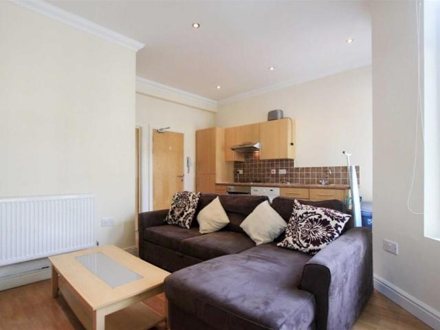 apartment for rent in Connaught Road, Cardiff, CF24 3PX