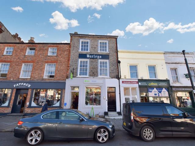 apartment for rent in Cornmarket, Thame, OX9