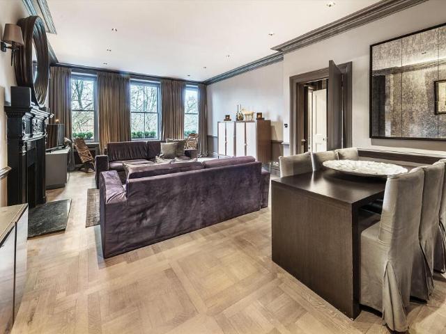 apartment for rent in Cadogan Square, Knightsbridge, SW1X