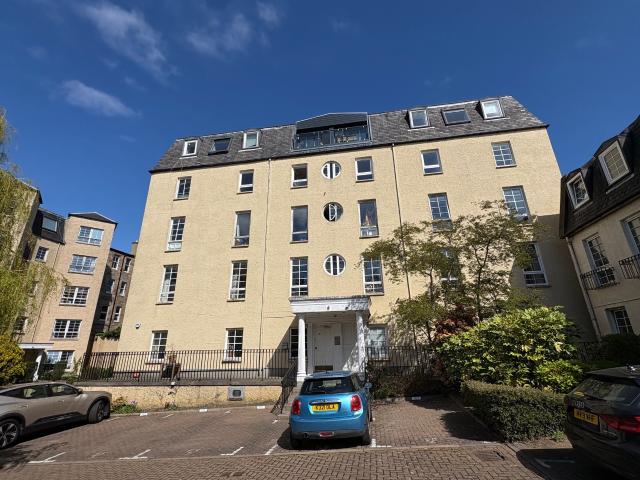 apartment for rent in Caledonian Crescent, Dalry