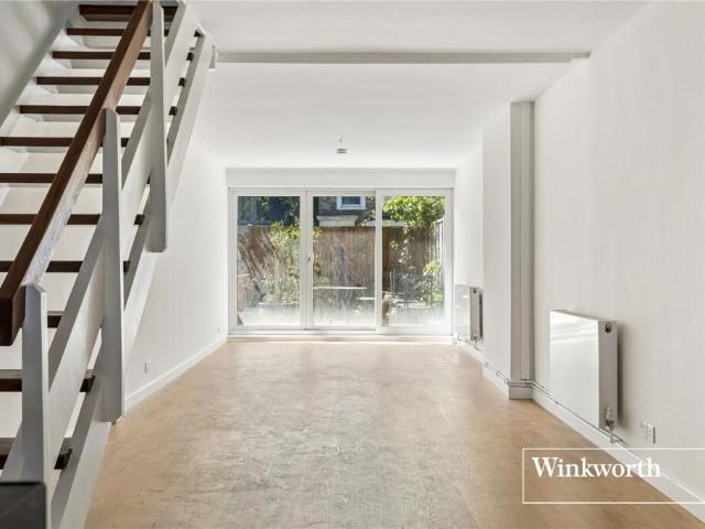 apartment for rent in Camberwell Church Street, SE5 7LN